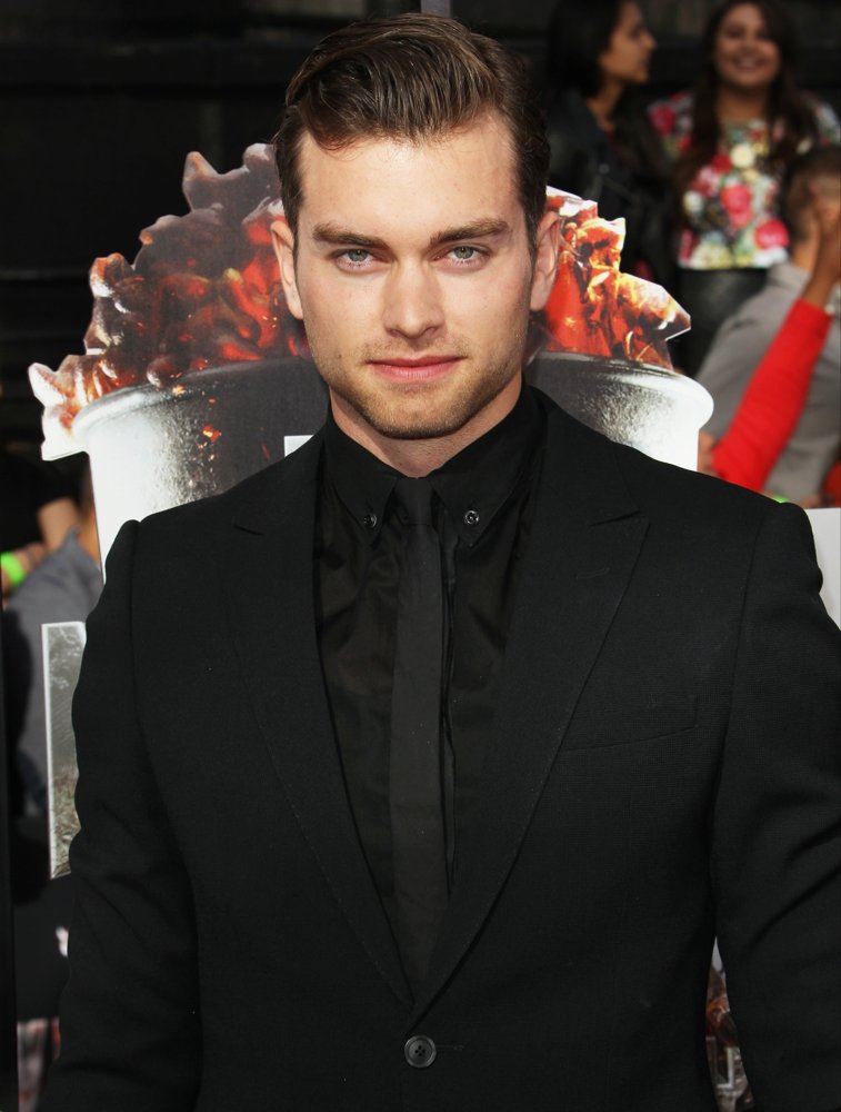 Pierson Fode Picture 4 - MTV Movie Awards 2014 - Arrivals