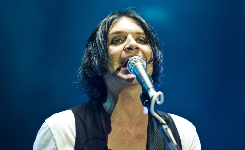 brian molko Picture 1 - Placebo Performing
