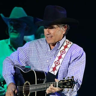 George Strait Picture 8 - George Strait - The Cowboy Rides Away Last Tour