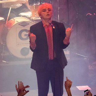 Gerard Way Pictures, Latest News, Videos.