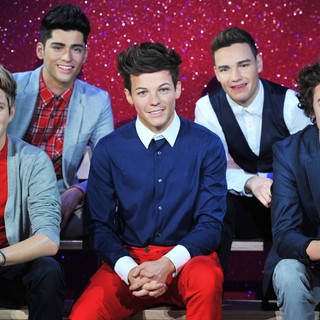 One Direction's Wax Figures Unveiled in Madame Tussauds London
