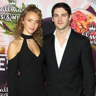 Steven R. McQueen Pictures, Latest News, Videos.
