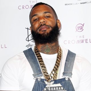 Celebrity Picture Gallery including Red Carpet Photo