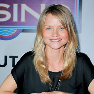 Pics: Joe Manganiello and Lindsay Pulsipher Promote 'True Blood'