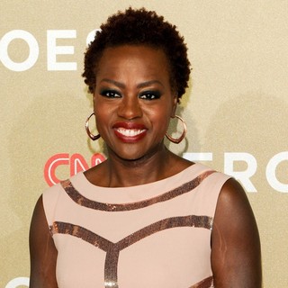 Susan Sarandon Honors Pushpa Basnet With 2012 CNN Heroes Award