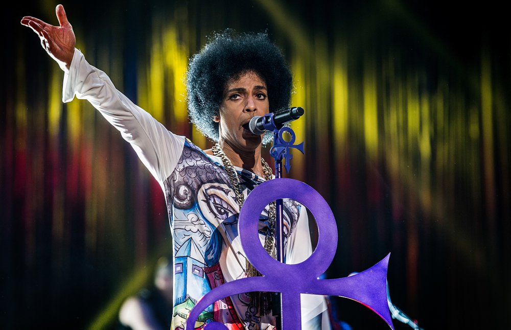 Prince Picture 752 - Prince Performs Live on The First Night of His UK ...