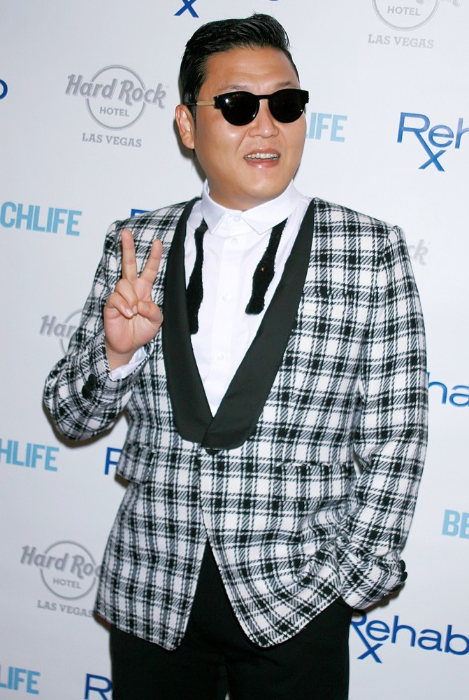 PSY Picture 44 - LACMA 2012 Art + Film Gala - Arrivals