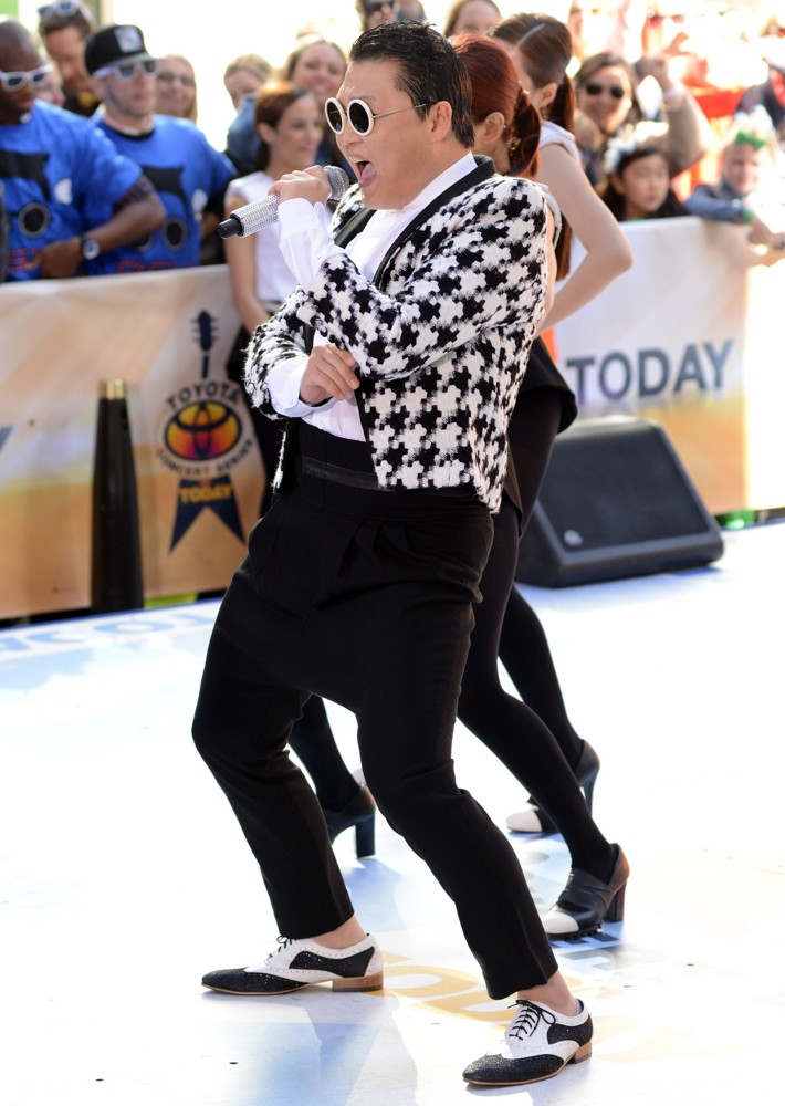 PSY Picture 1 - PSY Performing Live as Part of NBC's Today Show Concert ...
