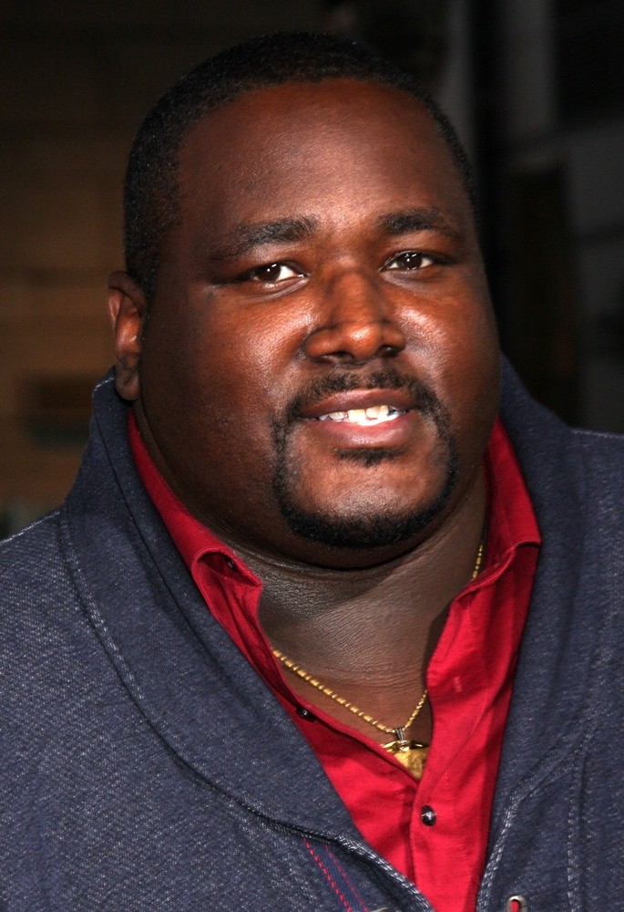 quinton aaron Picture 1 - Baggage Claim Premiere