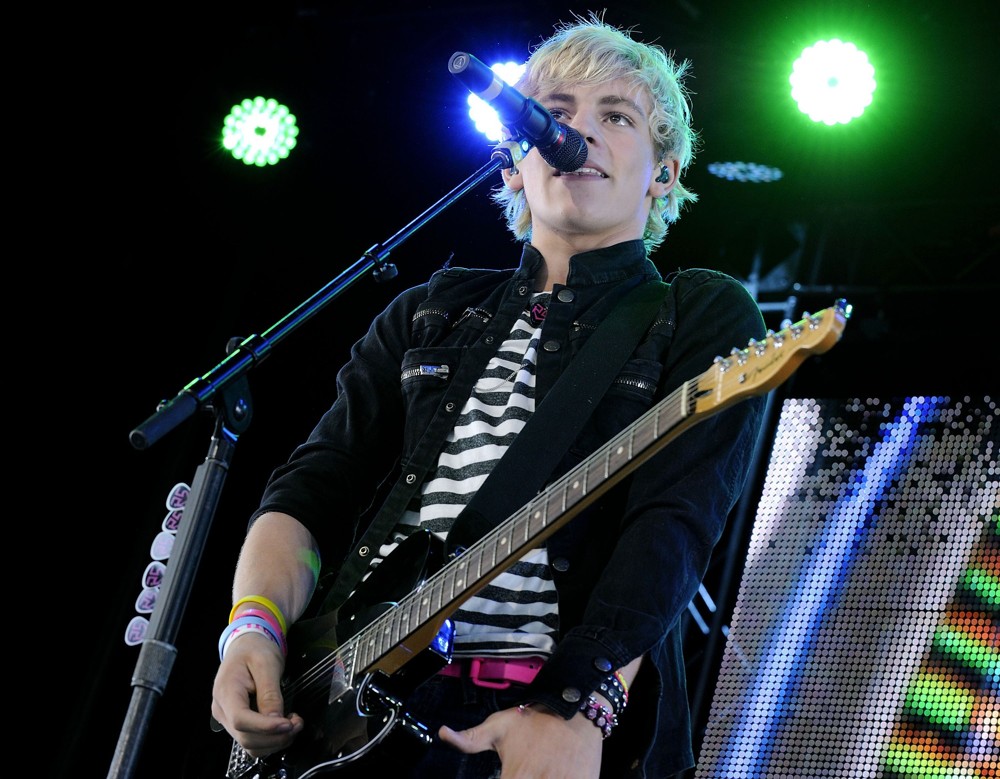 Ross Lynch Picture 5 - R5 Perform for The Family Channel's Big Ticket ...