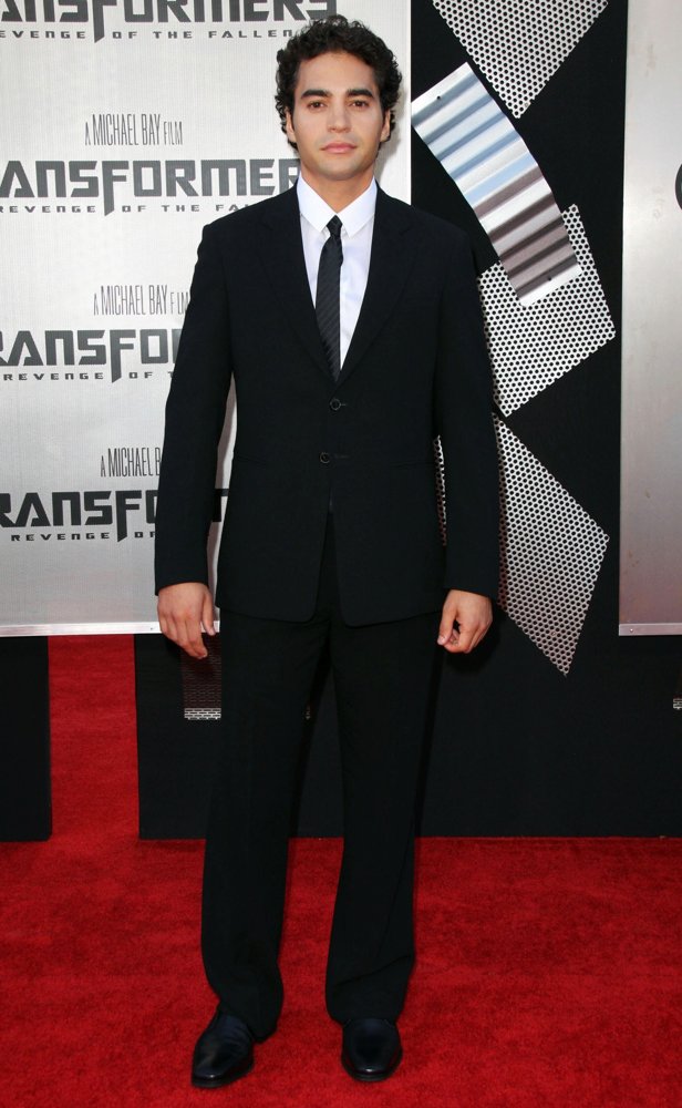 Ramon Rodriguez Picture 16 - "Battle: Los Angeles" Los Angeles Premiere