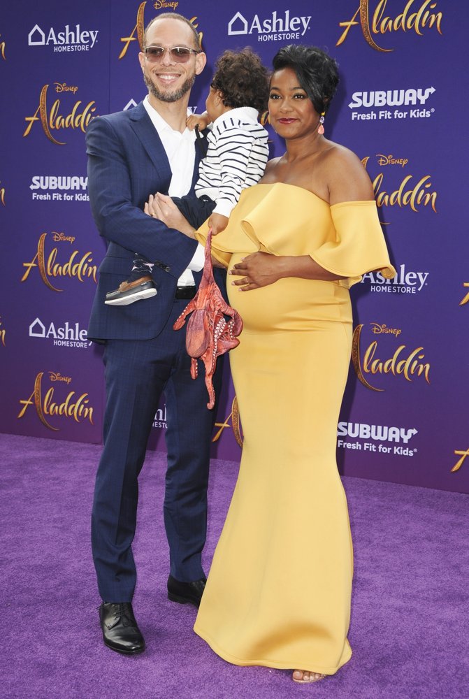 vaughn-rasberry Picture 1 - Premiere of Disney's Aladdin