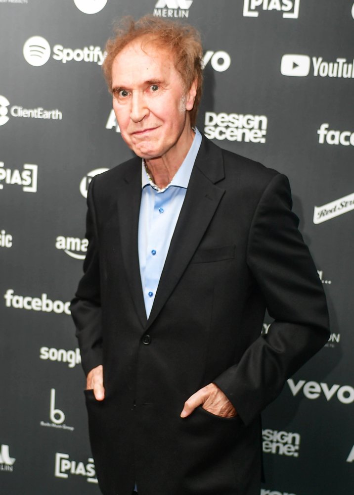 ray davies Picture 18 - Ray Davies at BBC Radio 2 Studios