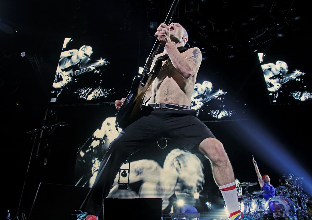 Red Hot Chili Peppers Picture 25 - The Red Hot Chili Peppers Performing ...