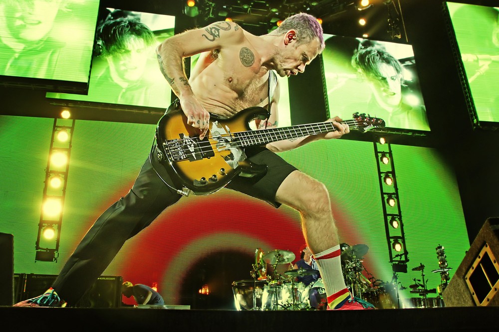 flea Picture 1 - The Red Hot Chili Peppers Performing at Manchester MEN ...