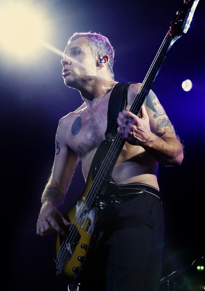 Red Hot Chili Peppers Picture 16 - The Red Hot Chili Peppers Performing ...