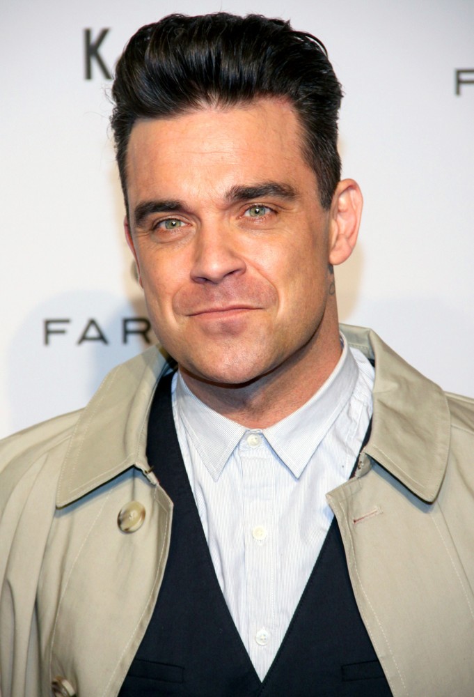 Robbie Williams Picture 82 - The 2013 Brit Awards - Arrivals