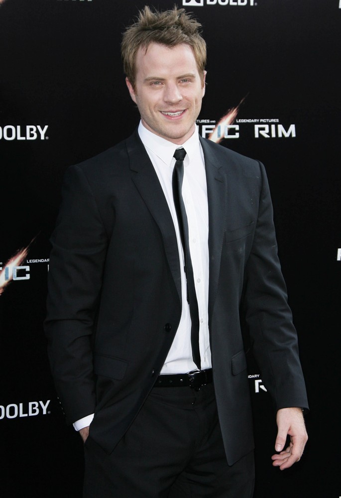 Robert Kazinsky Picture 11 - European Premiere of Pacific Rim - Arrivals
