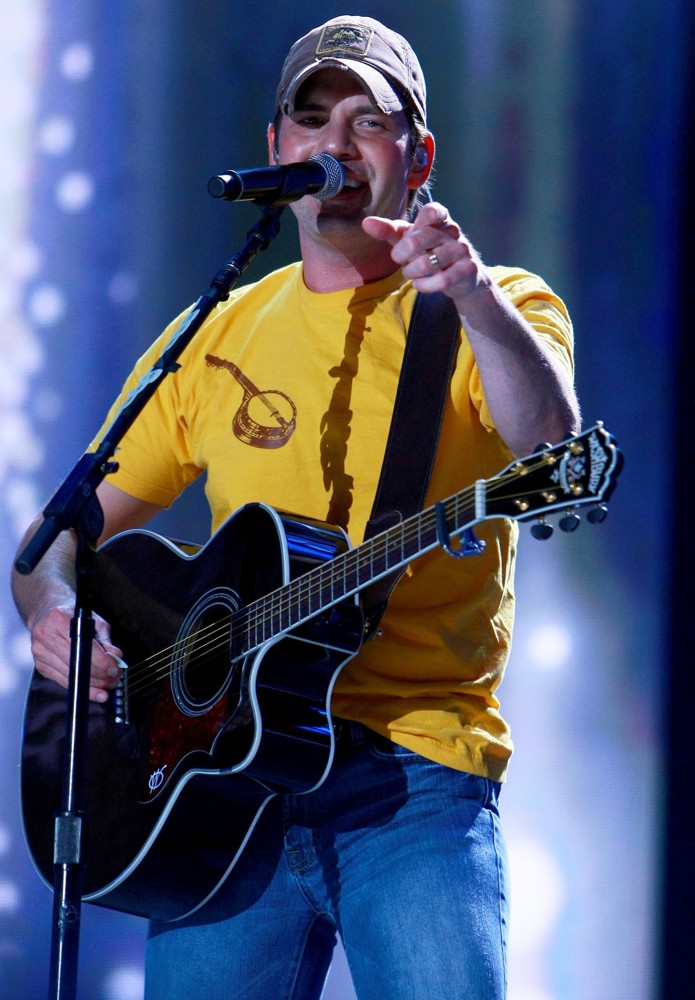 Rodney Atkins Picture 1 - The 2009 CMA Music Festival - Day 2 - The ...