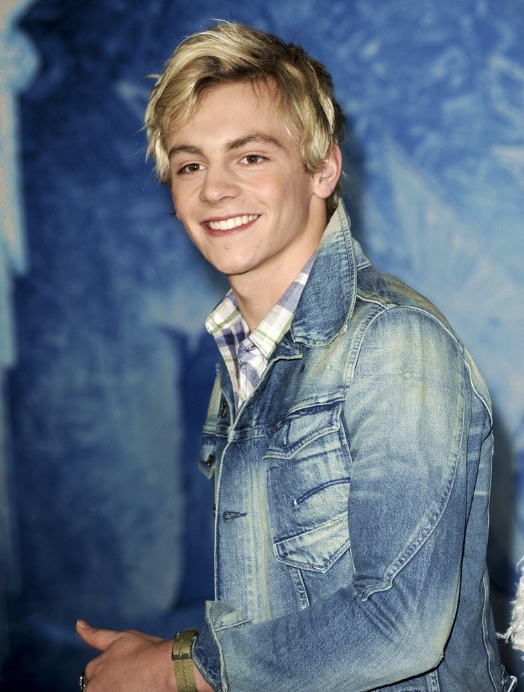 Ross Lynch Picture 1 - Film Premiere Frozen