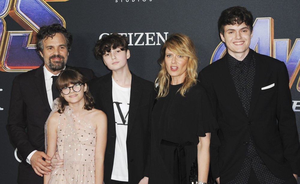 Mark Ruffalo Picture 199 - Marvel Studios' Avengers: Endgame Cast ...