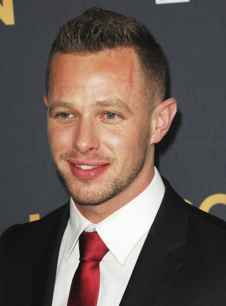 Los Angeles Premiere of Unbroken - Red Carpet Arrivals - Picture 1