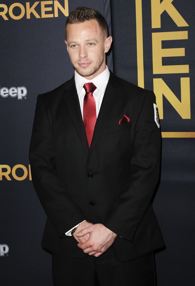 ryan-ahern Picture 1 - Los Angeles Premiere of Unbroken - Red Carpet ...