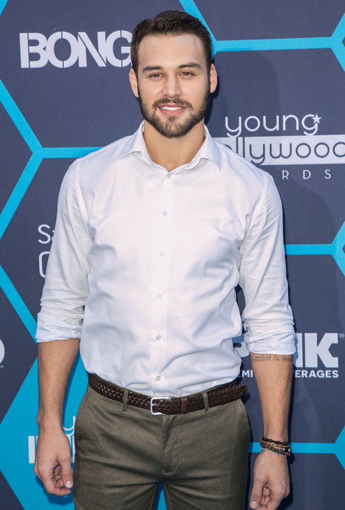 Ryan Guzman Picture 28 - The 16th Annual Young Hollywood Awards - Arrivals