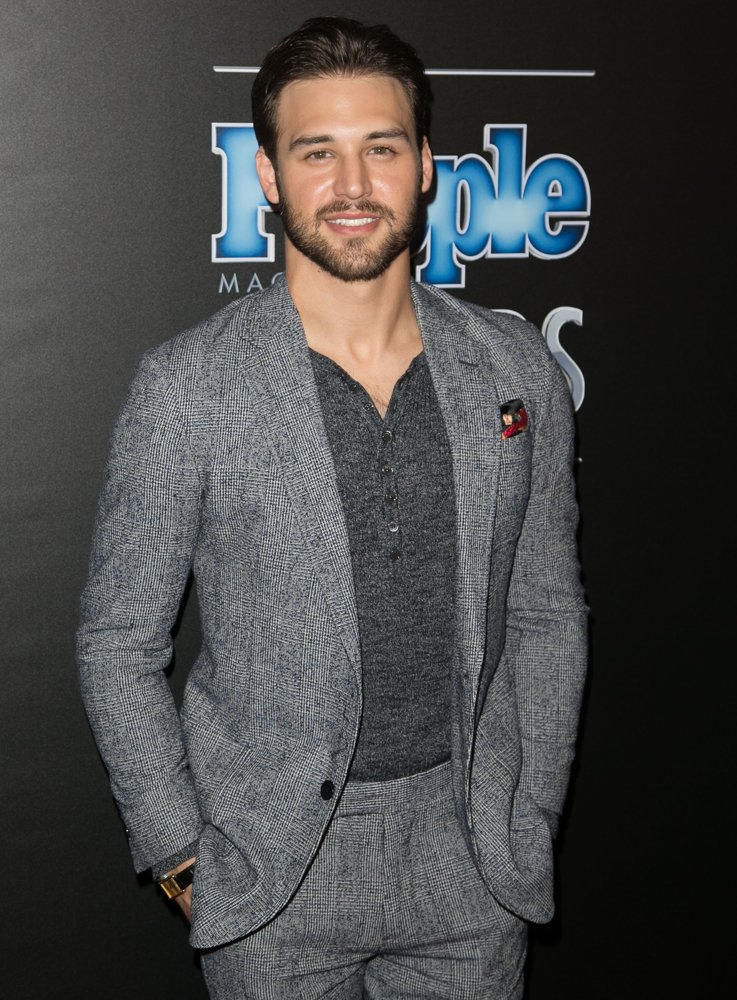 Ryan Guzman Picture 35 - 2014 People Magazine Awards - Red Carpet Arrivals