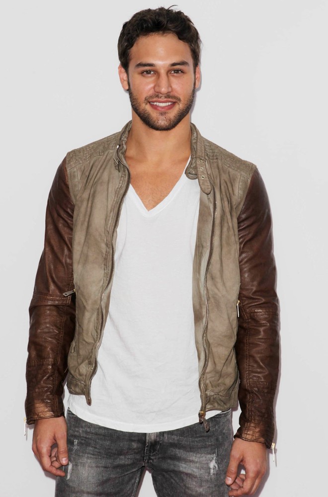 ryan-guzman Picture 1 - Los Angeles Premiere of Red 2