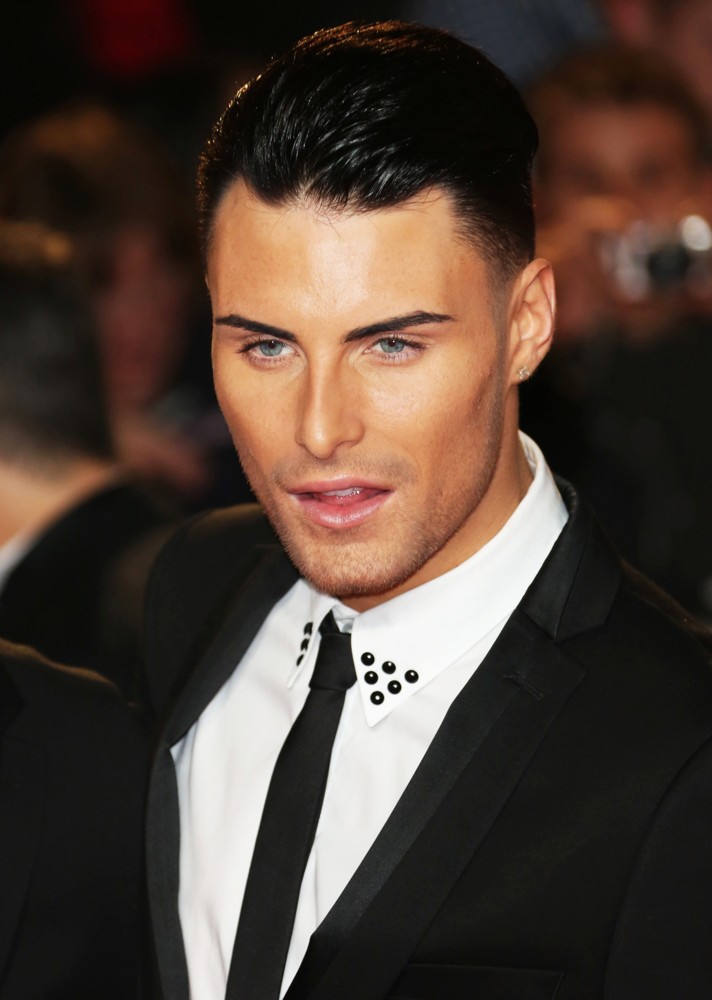 Rylan Clark Picture 4 - World Premiere of Skyfall - Arrivals
