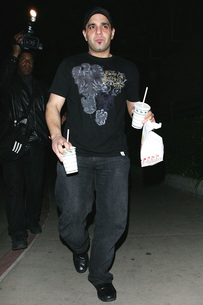 sam-lutfi Picture 1 - Sam Lutfi Goes to In-N-Out Burger and Picks Up A Meal