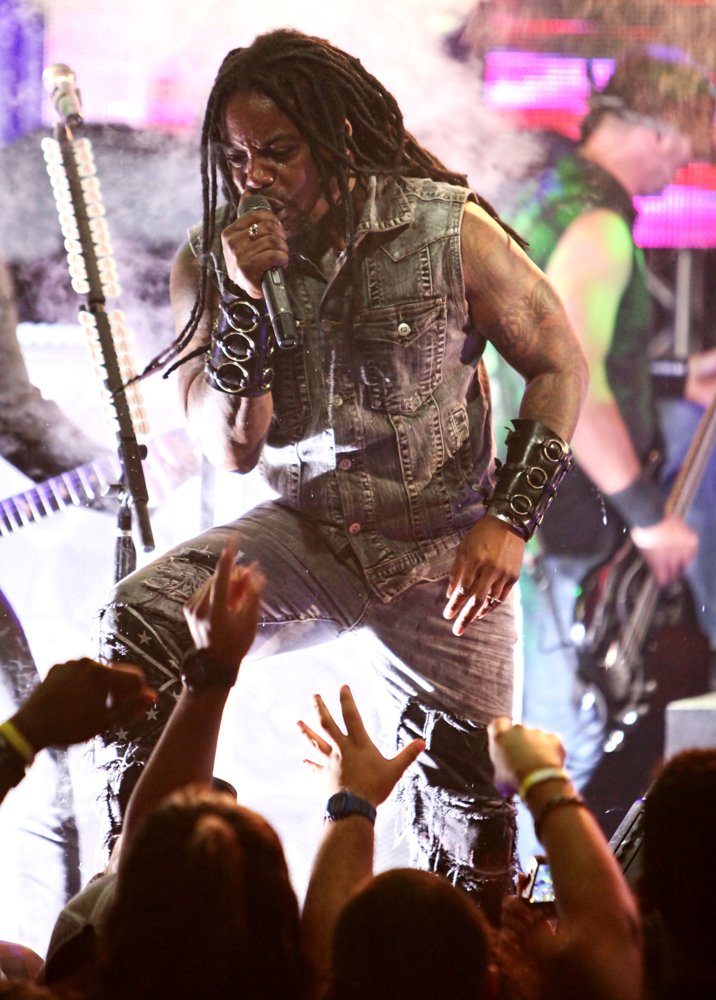 Sevendust Pictures, Latest News, Videos.