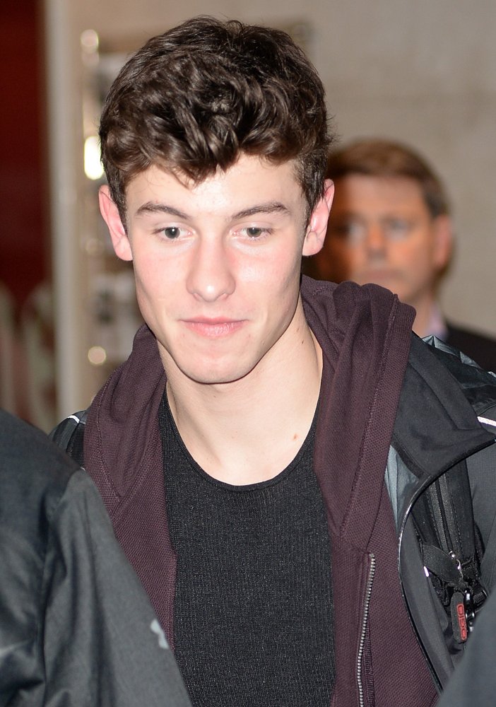 Shawn Mendes Picture 1 - Shawn Mendes at BBC Radio 1