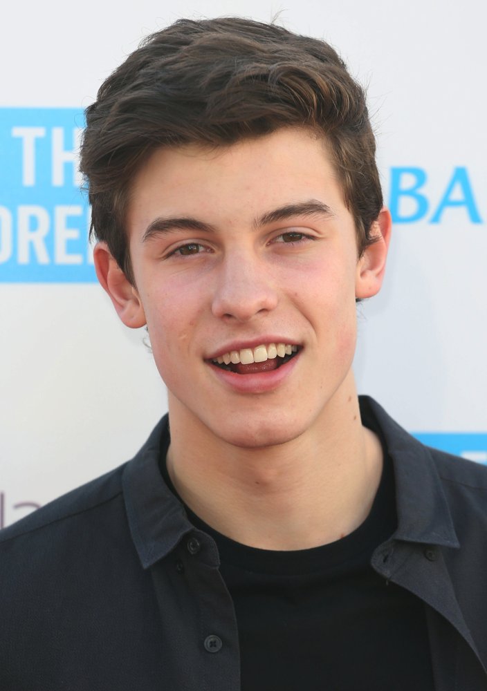 Shawn Mendes Picture 1 - WE Day Arrivals 2015 - Arrivals