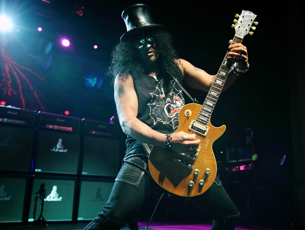 Slash Picture 1 - Slash Performing at Hisense Arena