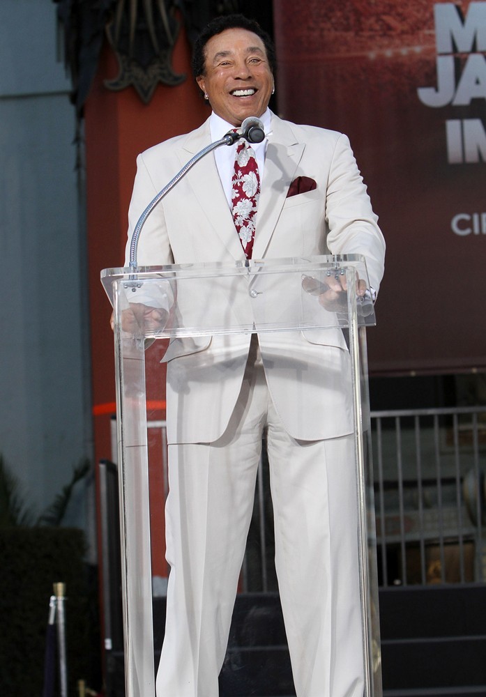 Smokey Robinson Picture 1 - Michael Jackson's Family and Children ...