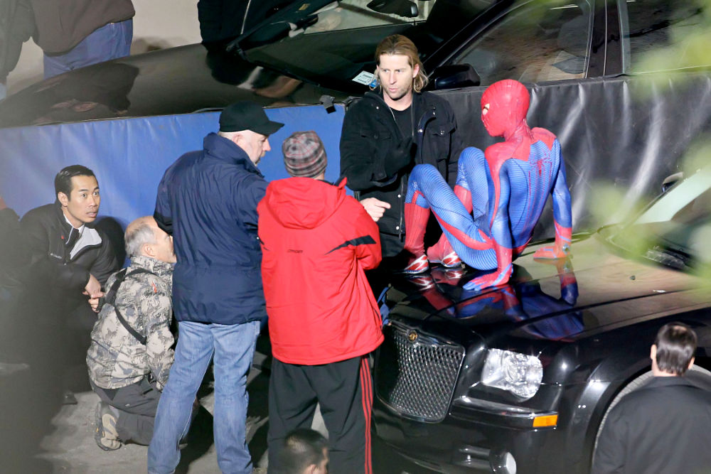 New Set Photos: 'Spider-Man' Filming Fighting Scene