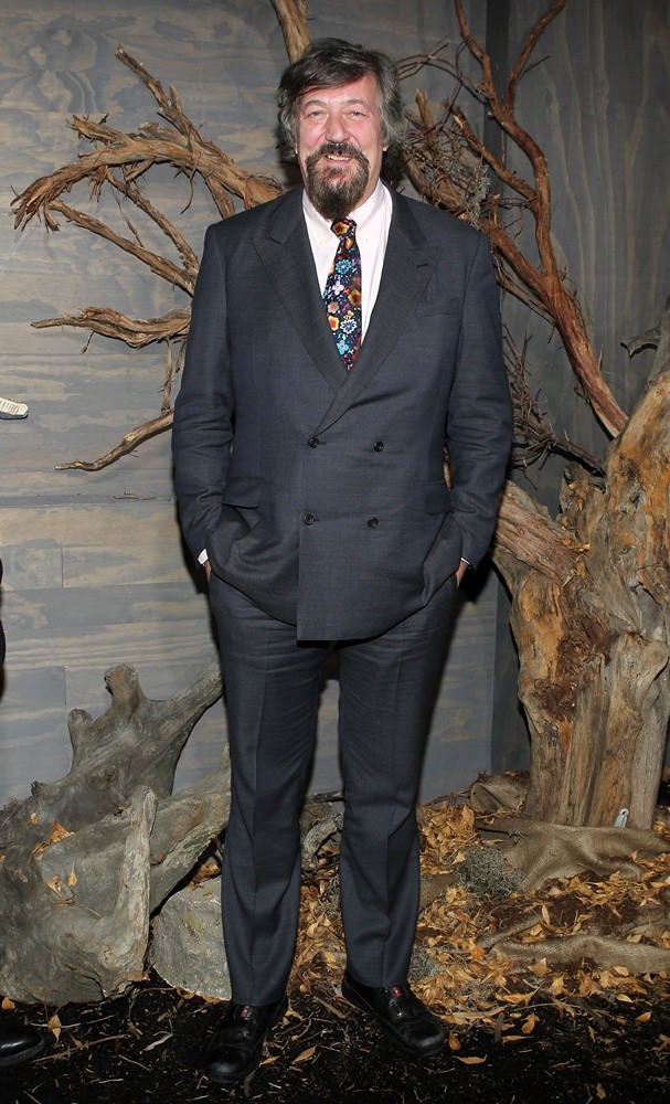 Stephen Fry Picture 1 - The Hobbit: The Desolation of Smaug Los Angeles ...