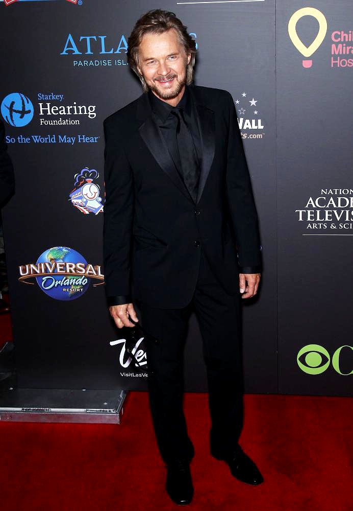 Stephen Nichols Picture 5 - 2011 MOCA Gala: An Artist's Life Manifesto ...