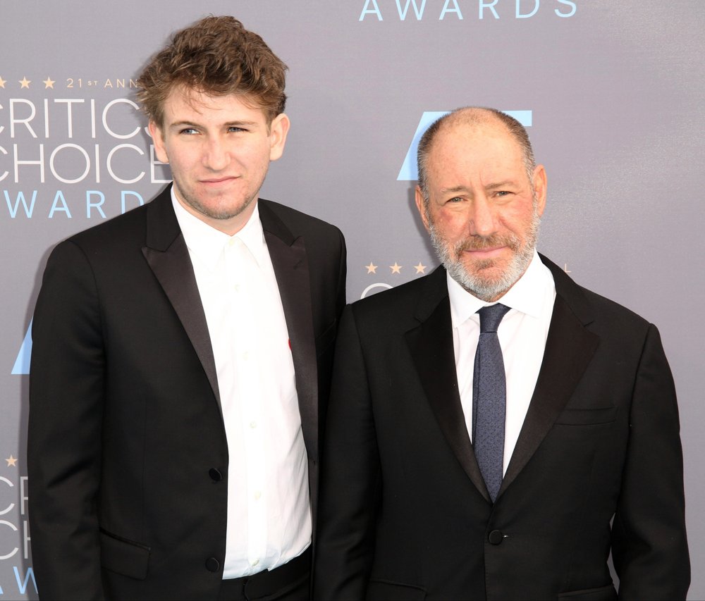 steve golin Picture 1 - The Premiere of Paramount Pictures' Fun Size ...