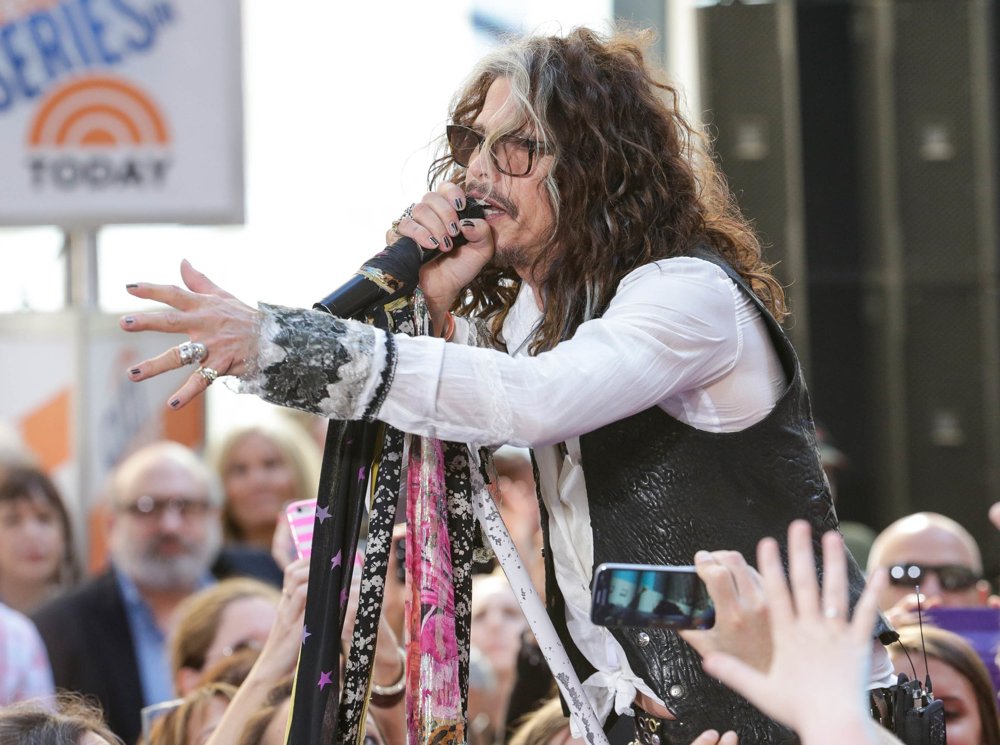 Steven Tyler Picture 242 - Steven Tyler Performs on NBC's The Today Show