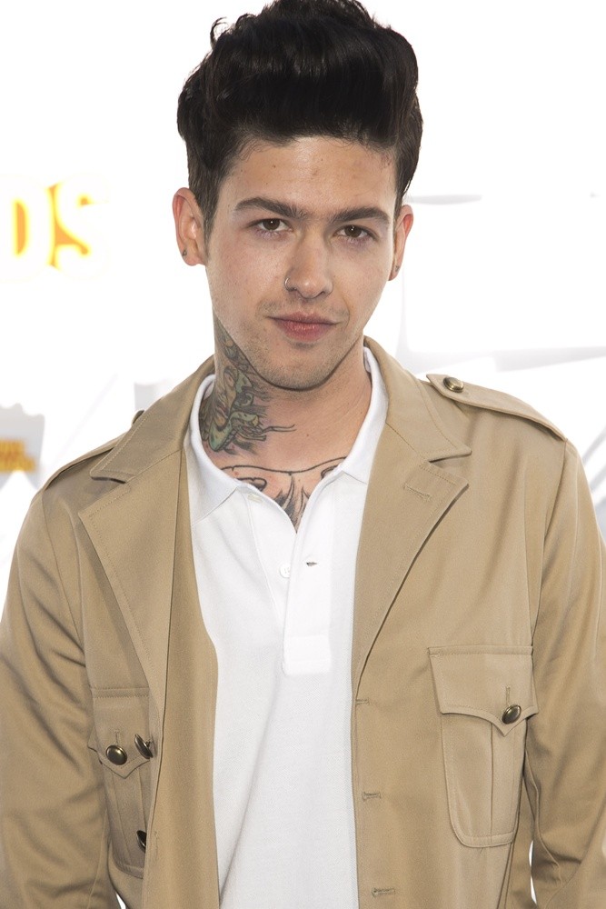 T. Mills Picture 1 - The 2015 MTV Movie Awards - Red Carpet Arrivals