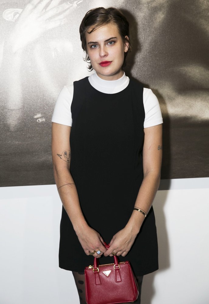 tallulah-willis Picture 1 - Brian Bowen Smiths Metallic Life Exhibition ...