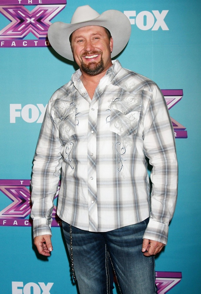 tate-stevens Picture 1 - The X Factor Season Finale Performances Show ...