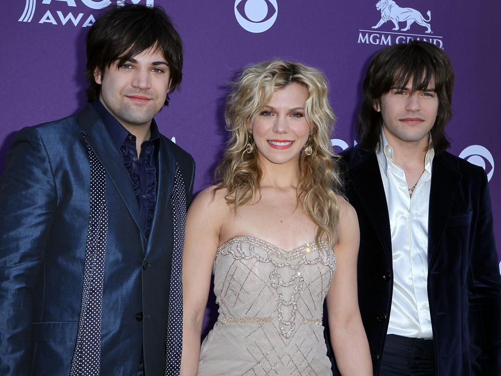The Band Perry Picture 30 - 2012 ACM Awards - Arrivals
