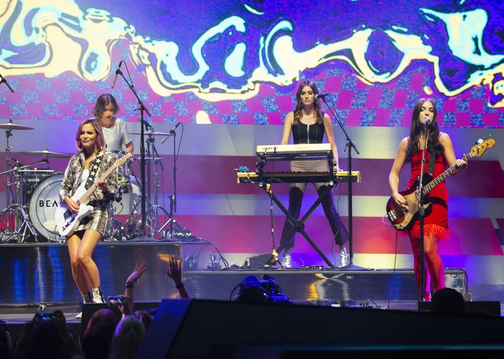 The Beaches Picture 1 - 2018 iHeartRadio MuchMusic Video Awards - Show