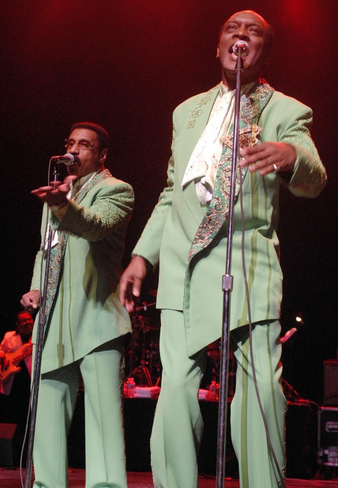 The Temptations Picture 14 - The Temptations Performing Live