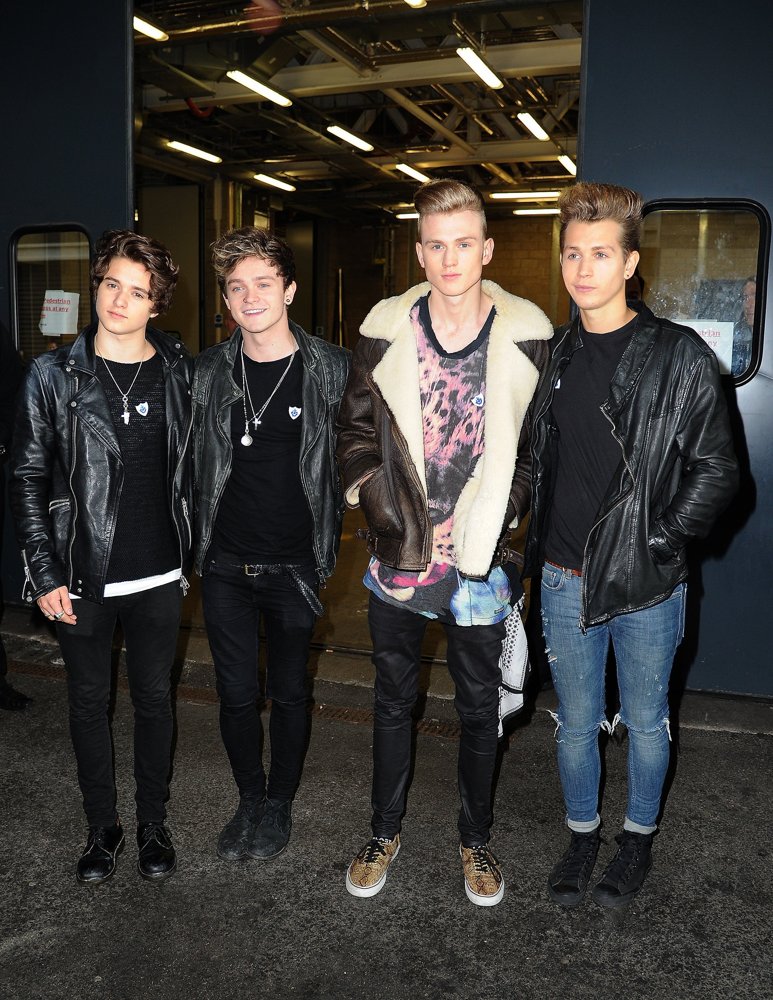 the-vamps Picture 1 - The Vamps Leave The Blue Peter Studio