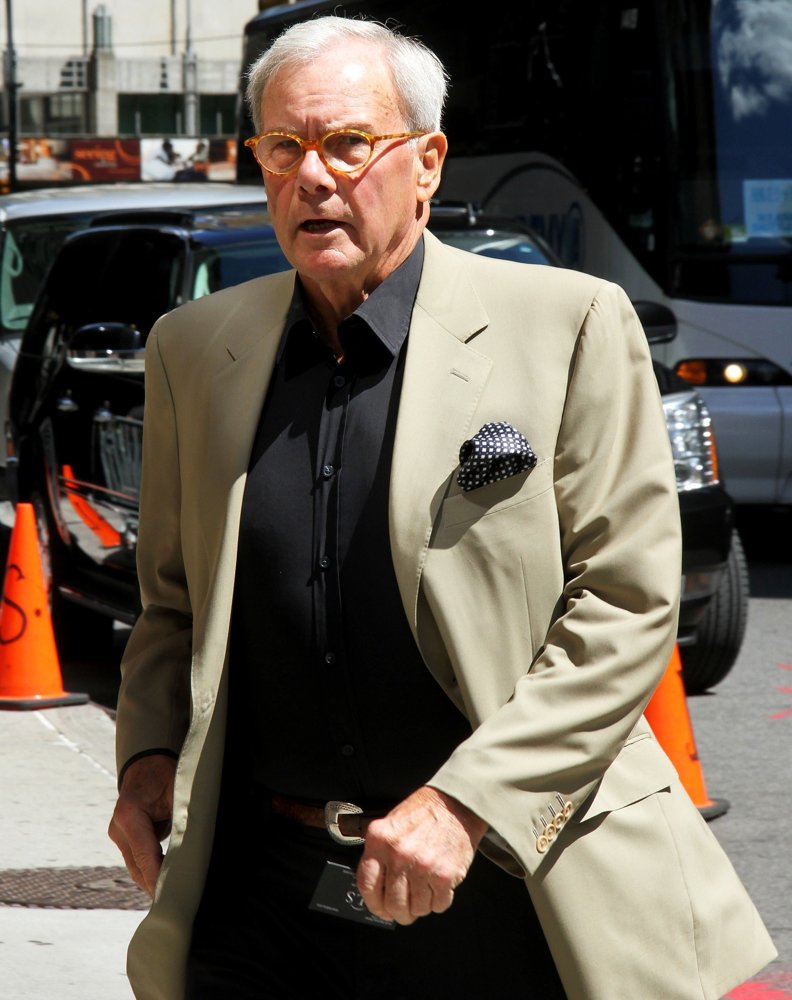 tom brokaw Picture 1 - 66th Annual Golden Globes - Press Room